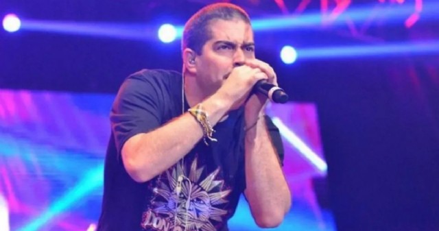 Pato Fontanet, contra el gobierno de Javier Milei en pleno show: "Manga ...