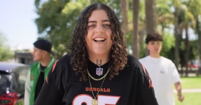 "En el Mercho escuchando Fercho": quiénes son los creadores del hit que ...