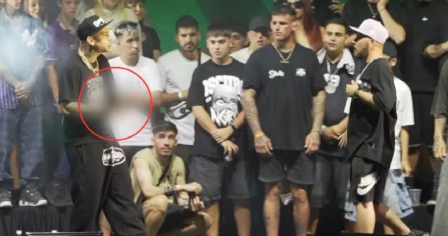 Video: El rapero Ecko sacó un arma durante una batalla de la Liga ...