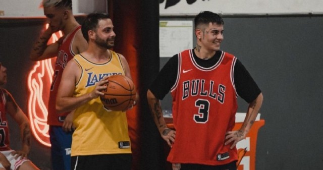 Mirá lo que estaba haciendo Duki mientras salía la session #50 con Bizarrap