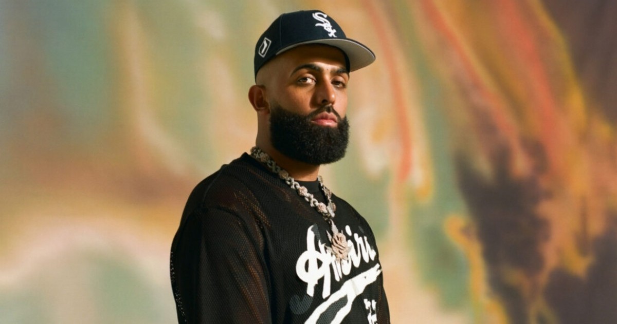 Un fan vomita sobre el escenario del concierto de Eladio Carrión y su reacción fue viral