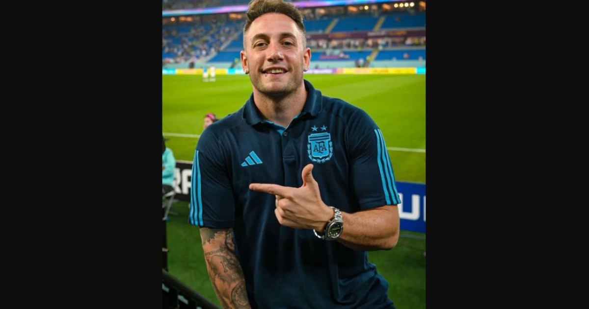 La FIFA expulsó al streamer Momo como la voz del estadio en los ...